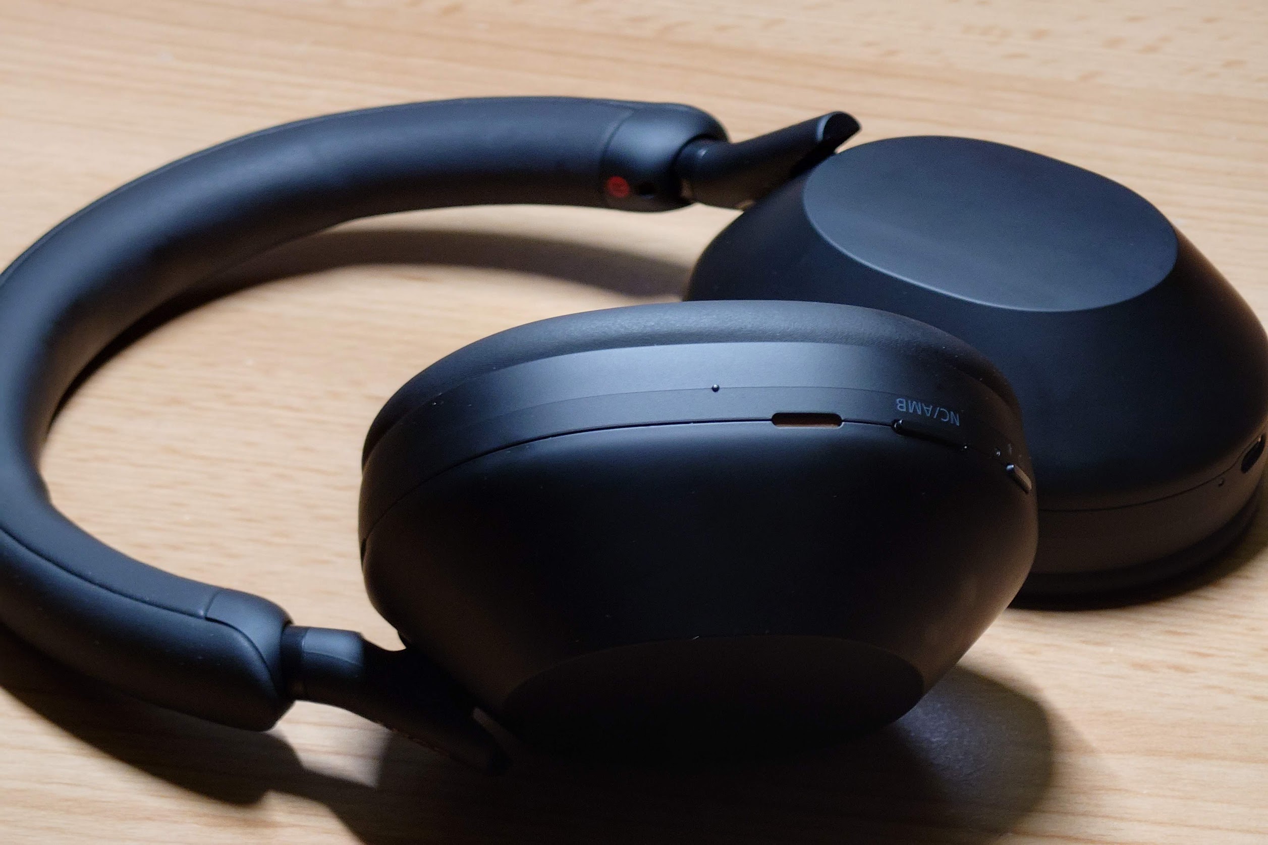 Sourish Sharma - Blog: Sony XM5 Review